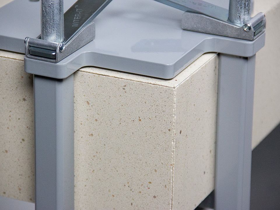 Omni Cubed Miter-It Corner Lamination Clamp